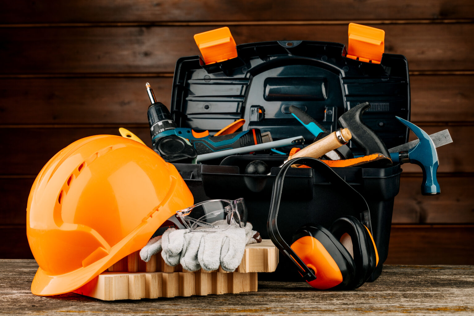 Abu Humaid Trading LLC – Dealers of Hardware & Building Materials